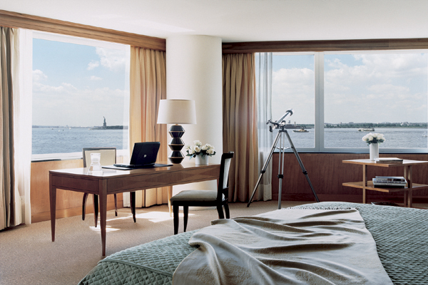 Ritz-Carlton New York to provide Thanksgiving parade package