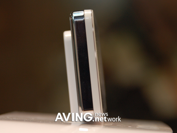 Meizu to showcase its 7.3mm-thick MP3P 'mini Player SL'