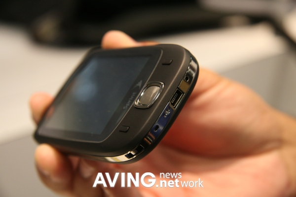 HTC's 3G smartphone 'Touch' aimed at iPhone