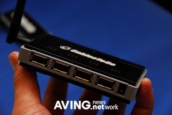 Cables To Go to announce its wireless USB hub and adapter