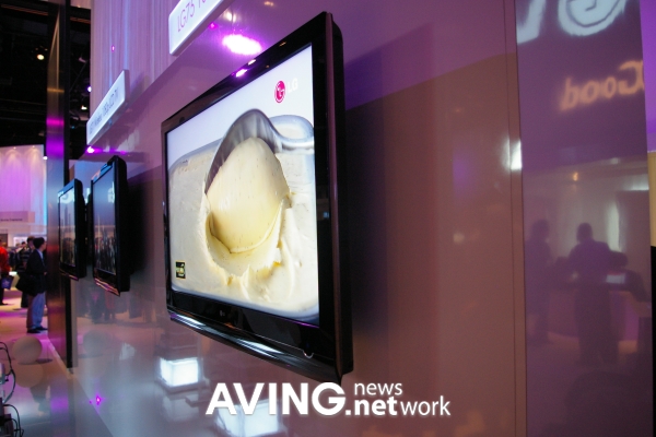 LG's 2008 LCD HDTV line focusing on design and performance