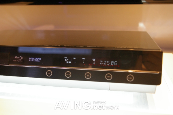 LG expands 2008 digital audio-video line with 'Super Blu™ Player BH200'