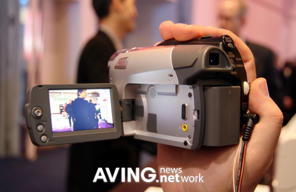 Canon announces new lineup of DVD Camcorders at CES 2008