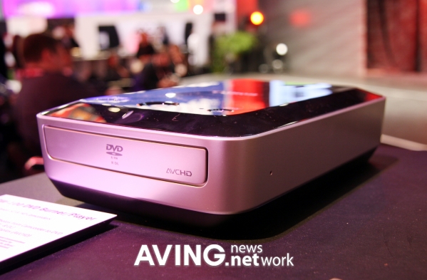 Canon introduces DVD burner for flash memory camcorders and HDD ...