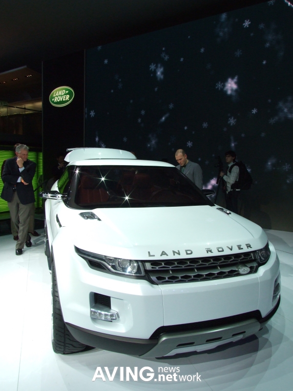 Land Rover to unveil its concept car 'LRX' celebrating 60th anniversary