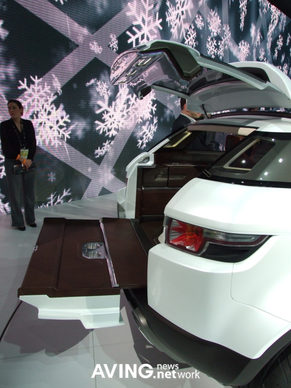 Land Rover to unveil its concept car 'LRX' celebrating 60th anniversary