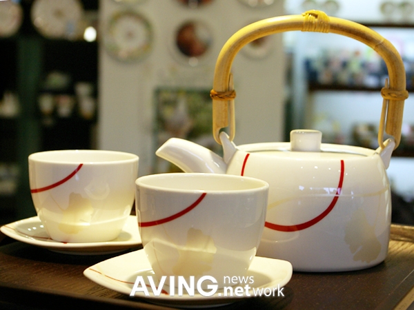[At a Glance] HANKOOK CHINAWARE TEA set 'GINGKO'