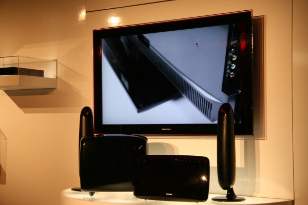 Samsung to introduce 2008 design concept with LCD HDTV Series 7