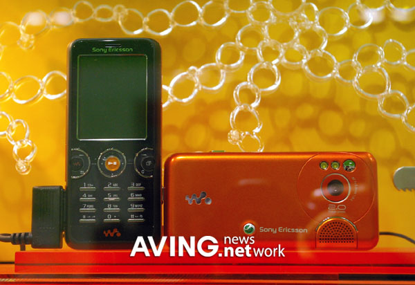 [3GSM Review-Sony Ericsson] 3G super slim phone with metal finish 'W880'