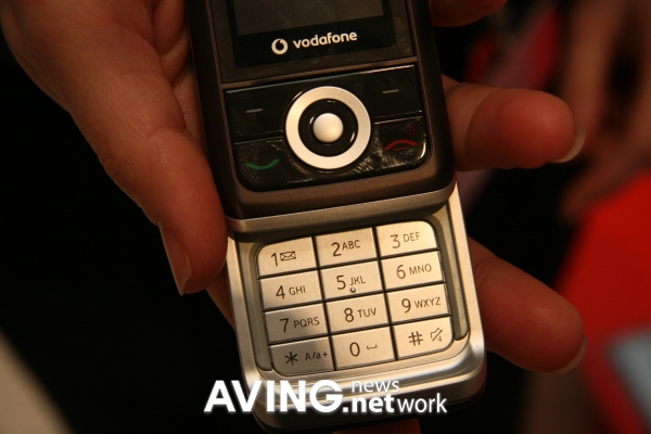 Vodafone to unveil its own brand phones
