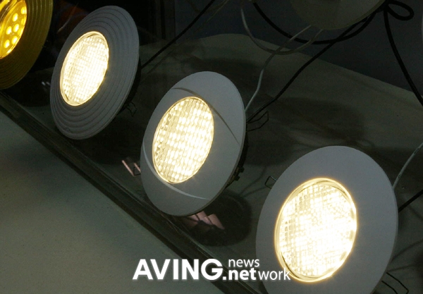 [At a Glance] Able Lighting 'Halogen Alternative Light'