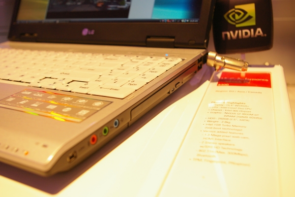 [At a Glance] LG Notebook 'XNOTE R500'