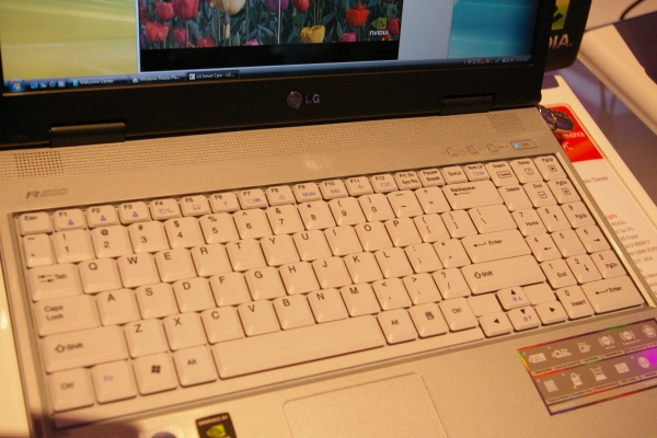 [At a Glance] LG Notebook 'XNOTE R500'