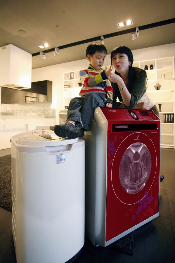 [At a Glance] SAMSUNG Large Kitchen 'HAUZEN'