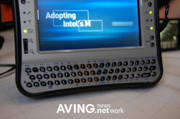Panasonic's Atom-based UMPC 'Toughbook'