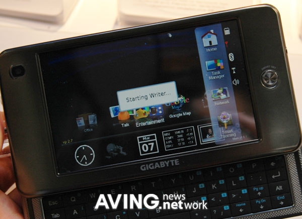 Gigabyte to introduce its 4.8-inch MID 'M528'