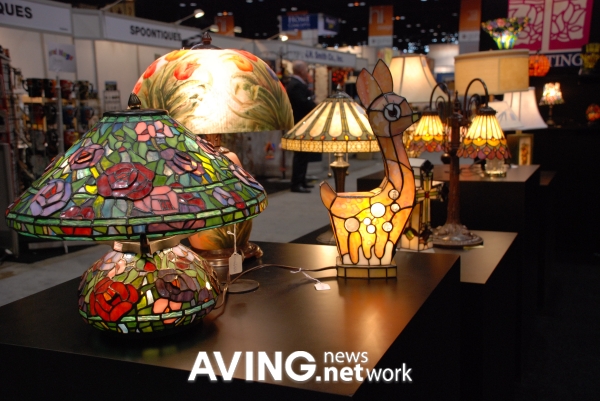 [Visual Tour] Splendor Lighting to display its Tiffany-style lamps