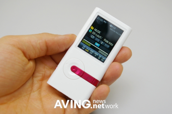 Cowon's slim mp3 player 'iAUDIO U5' to hit Korea market