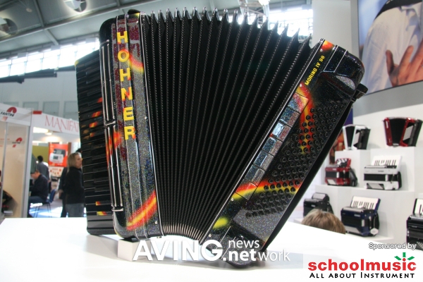 “Enjoy music and play Hohner”