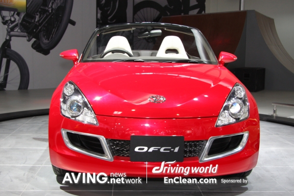 DAIHATSU to display its 2-passenger sports car 'OFC-1'