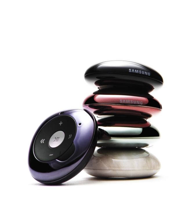 Samsung's cobblestone-shaped mp3 player 'S2' is now on the market
