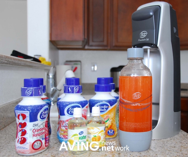 Make soda in 30 second with Soda-Club Home Seltzer Maker