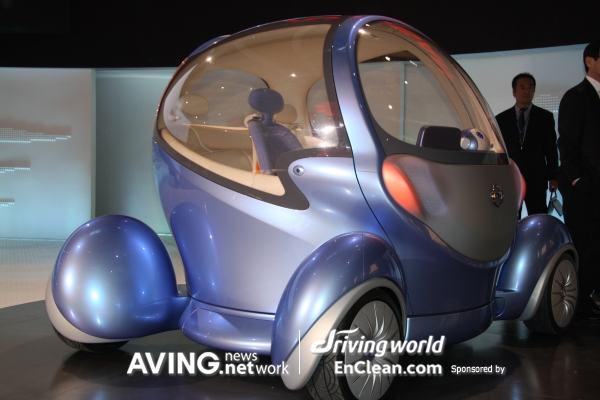 NISSAN to roll out its concept car 'Pivo2' with 360-degree rotating body