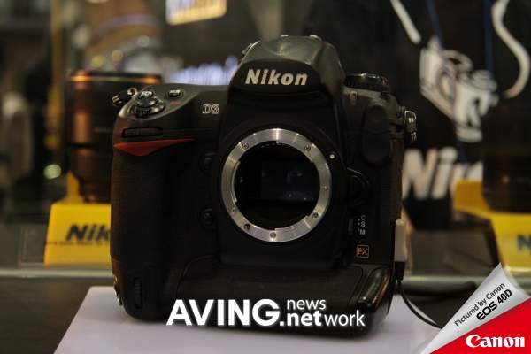 Nikon presented its full-frame DSLR 'D3' at P&I 2008