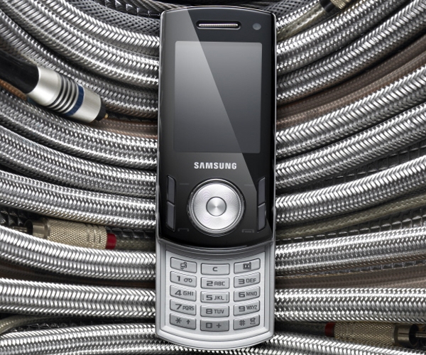 Samsung to launch its dual slider music phone 'F400'