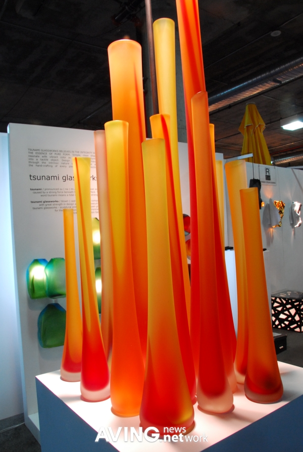 Tsunami Glassworks to present its handmade glass accessories