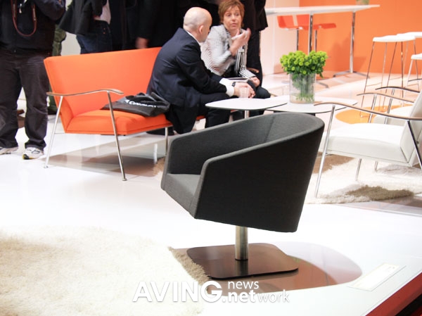 LAMMHULTS to showcase its comfortable chair 'Club' alternative to stiff ...