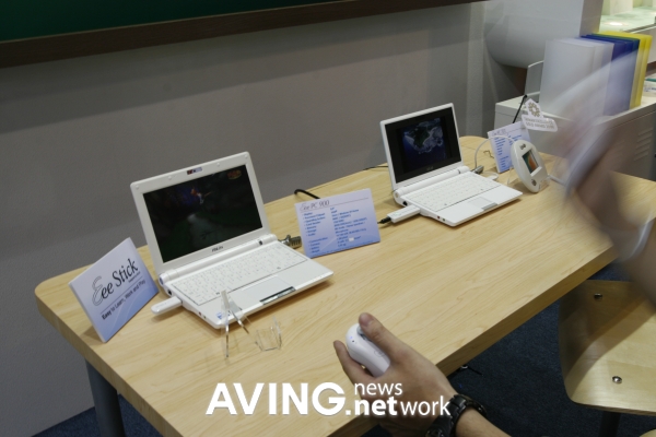 ASUS to present its game device 'Eee Stick' dedicated to Eee PCs