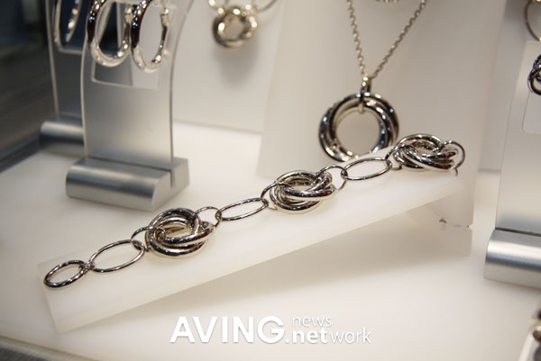 ELLE Jewelry & Watches to showcase its new collection at the JCK show 2008