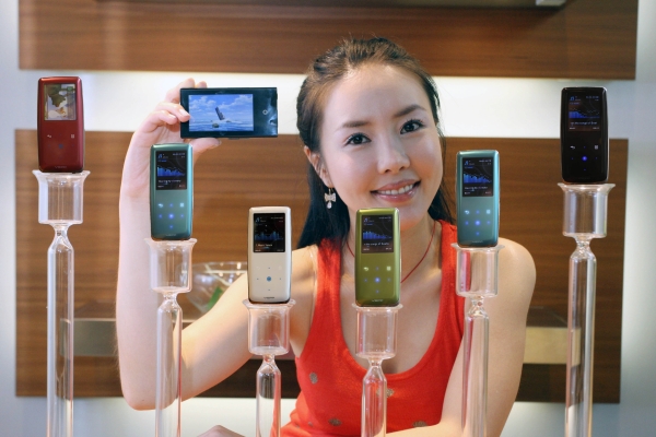 Samsung to release its new T-DMB MP3P 'YP-P2 DMB'