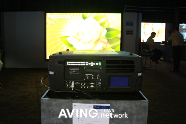 Projectiondesign to announce their newest cutting edge addition 'F80 WUXGA'