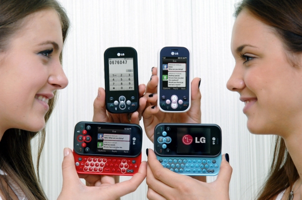 LG to launch its messenger phone 'KS360' in Europe