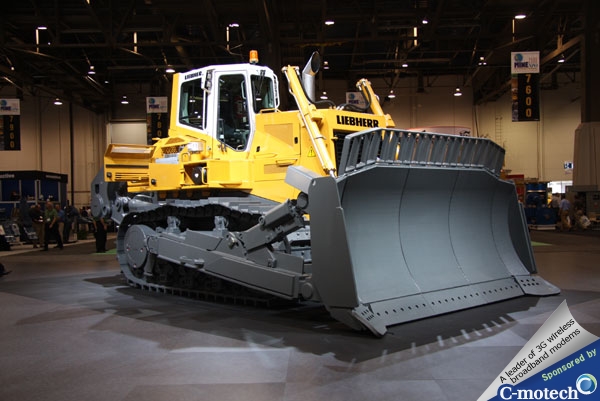 Liebherr to display its hydrostatic crawler tractor 'PR764'
