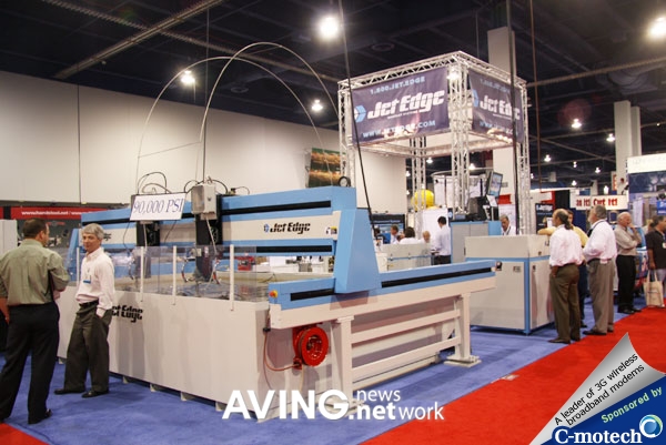 Jet Edge to introduce new mid rail gantry waterjet system