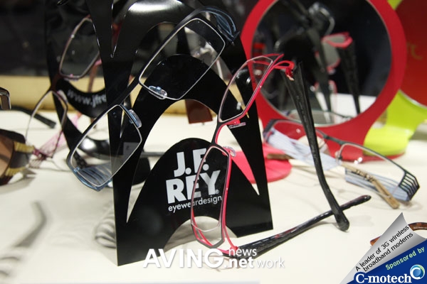 JF Rey Eyewear to announce its new collection designed by Jean Francois Rey