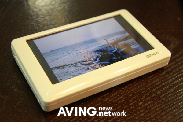 Cowon to release its flash memory-based PMP 'Cowon O2'