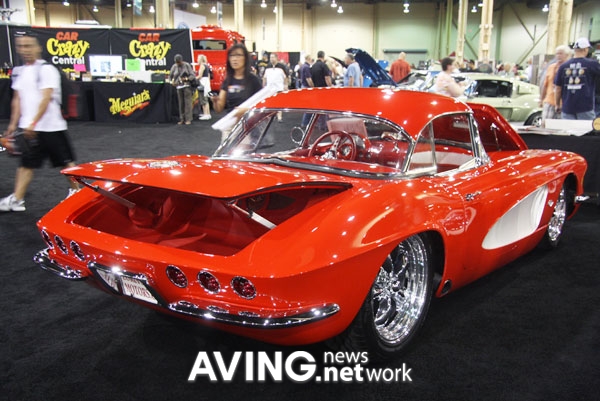 [Barrett-Jackson] 1962 Chevrolet Corvette Convertible Resto-Mod