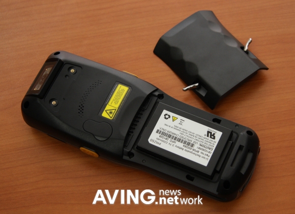 Pointmobile's new industrial PDA 'PM250' with a 2.8-inch LCD