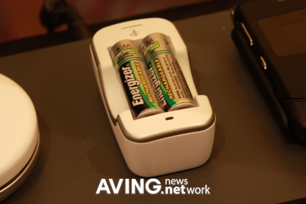 Powermat to unveil its wireless charging pad for portable devices