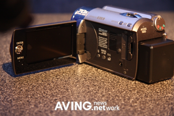 Panasonic to present its 70x optical ultra-zoom HDD camcorder 'SDR-H80'