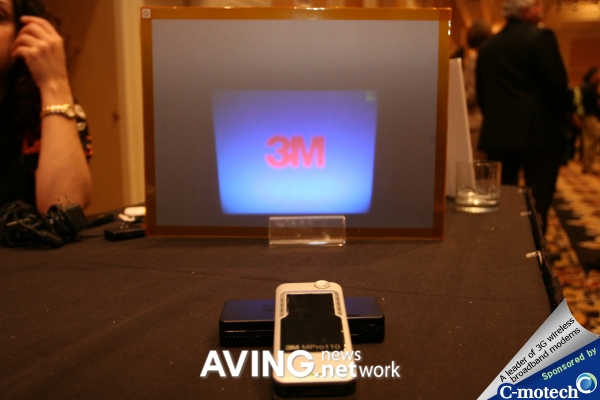 3M to display its new micro professional projector 'MPro 110'