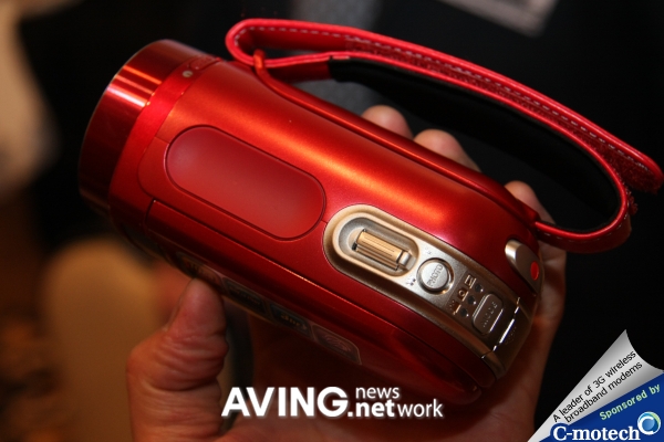 Samsung to unveil its YouTube compatible camcorder 'SMX-F34'