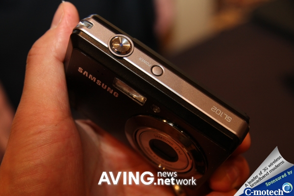 Samsung to introduce its new digital camera lineup 'SL102'