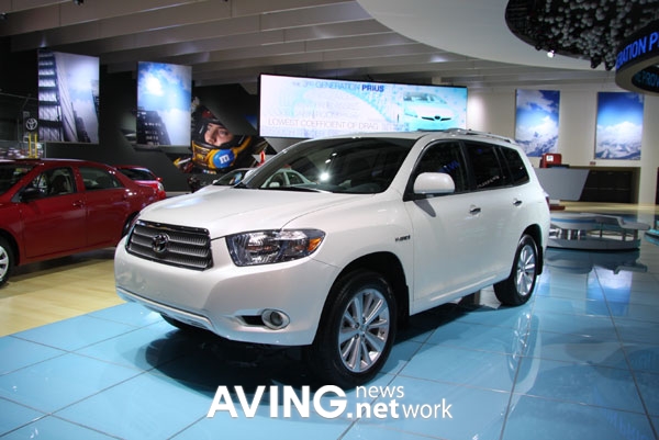 Toyota to introduce its all-new second-generation SUV 'Highlander'
