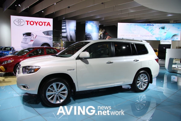 Toyota to introduce its all-new second-generation SUV 'Highlander'