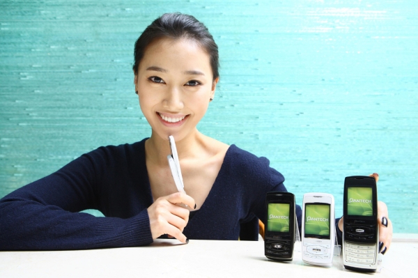 Pantech to launch its curved shape slide phone 'C320' in Mexico